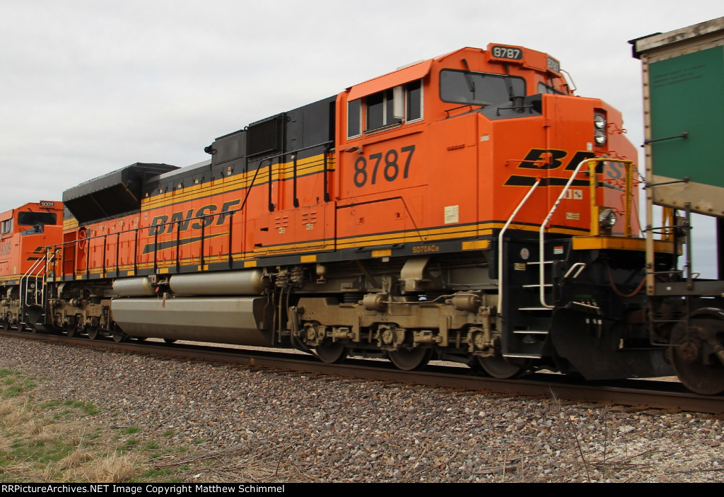 BNSF 8787